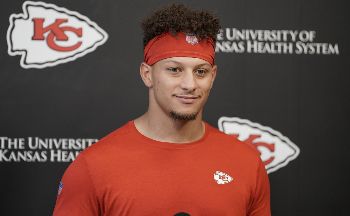 Look: Patrick Mahomes met his biggest fan in the world