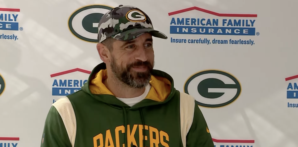 Packers QB Aaron Rodgers gives take on NFL's biggest controversy