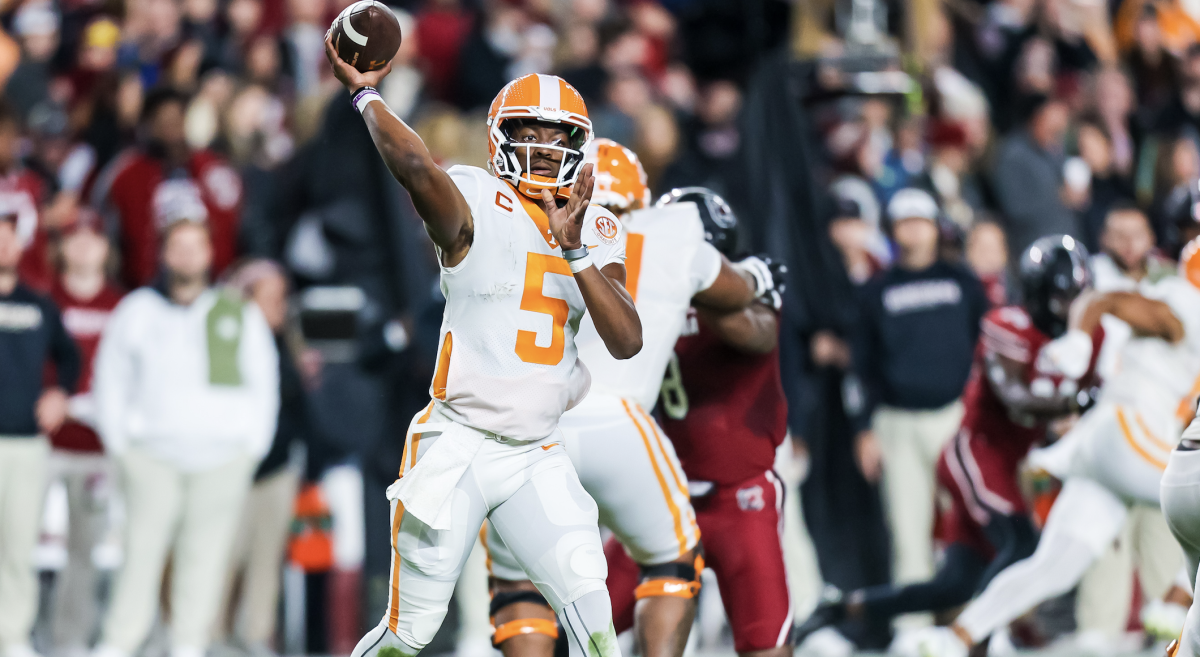 Tennessee Vols QB Hendon Hooker gives encouraging update on his torn ACL Tennessee Vols QB Hendon Hooker gives encouraging update on his torn ACL