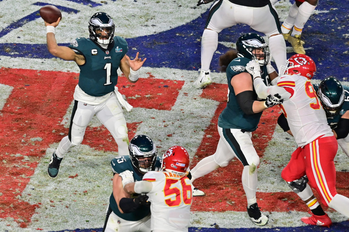 Eagles QB Jalen Hurts makes history during Super Bowl vs. Chiefs
