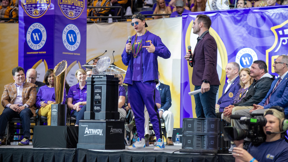 Former LSU player slights Joe Burrow and gives the Bengals QB plenty of ...