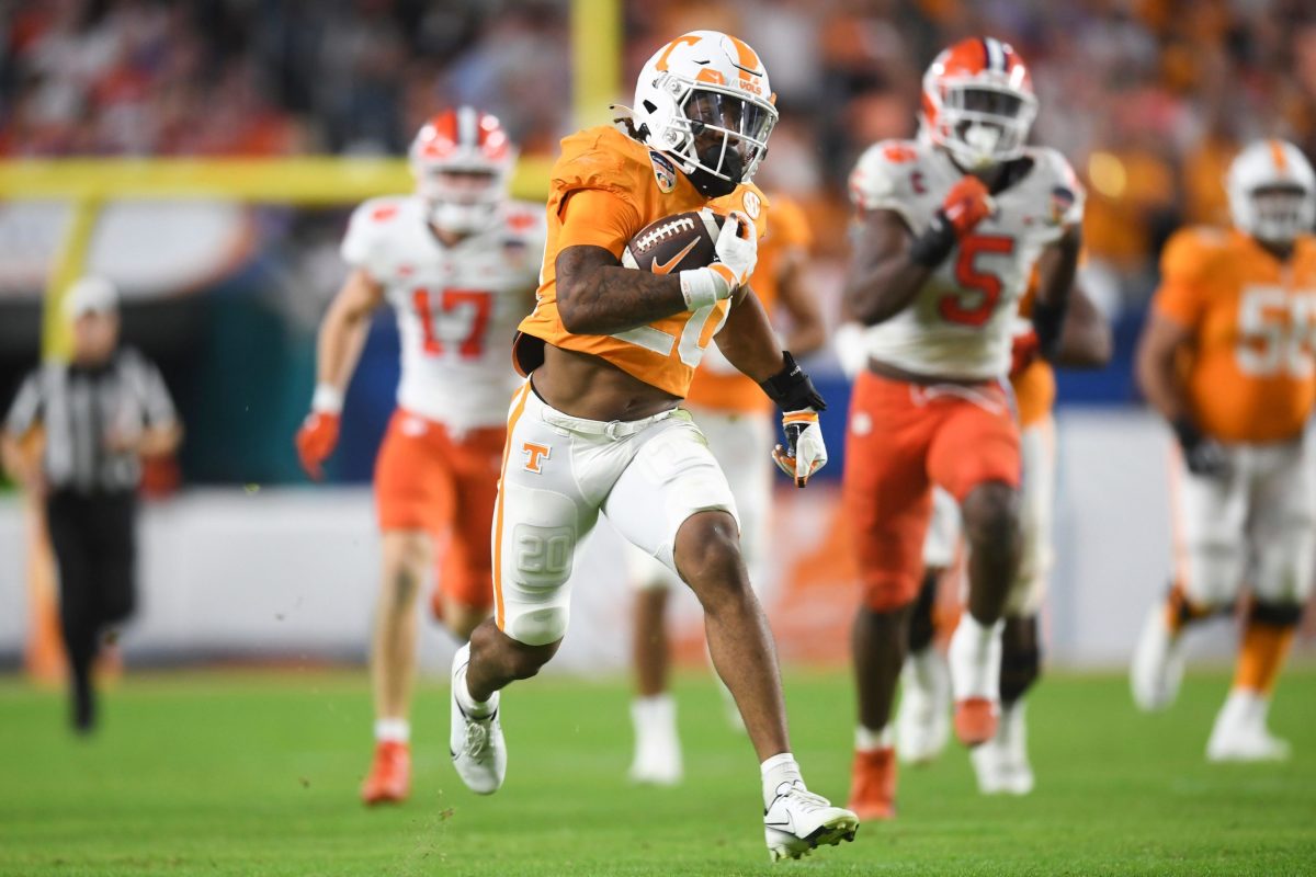 Vols offensive coordinator explains how Tennessee stays ahead of ...
