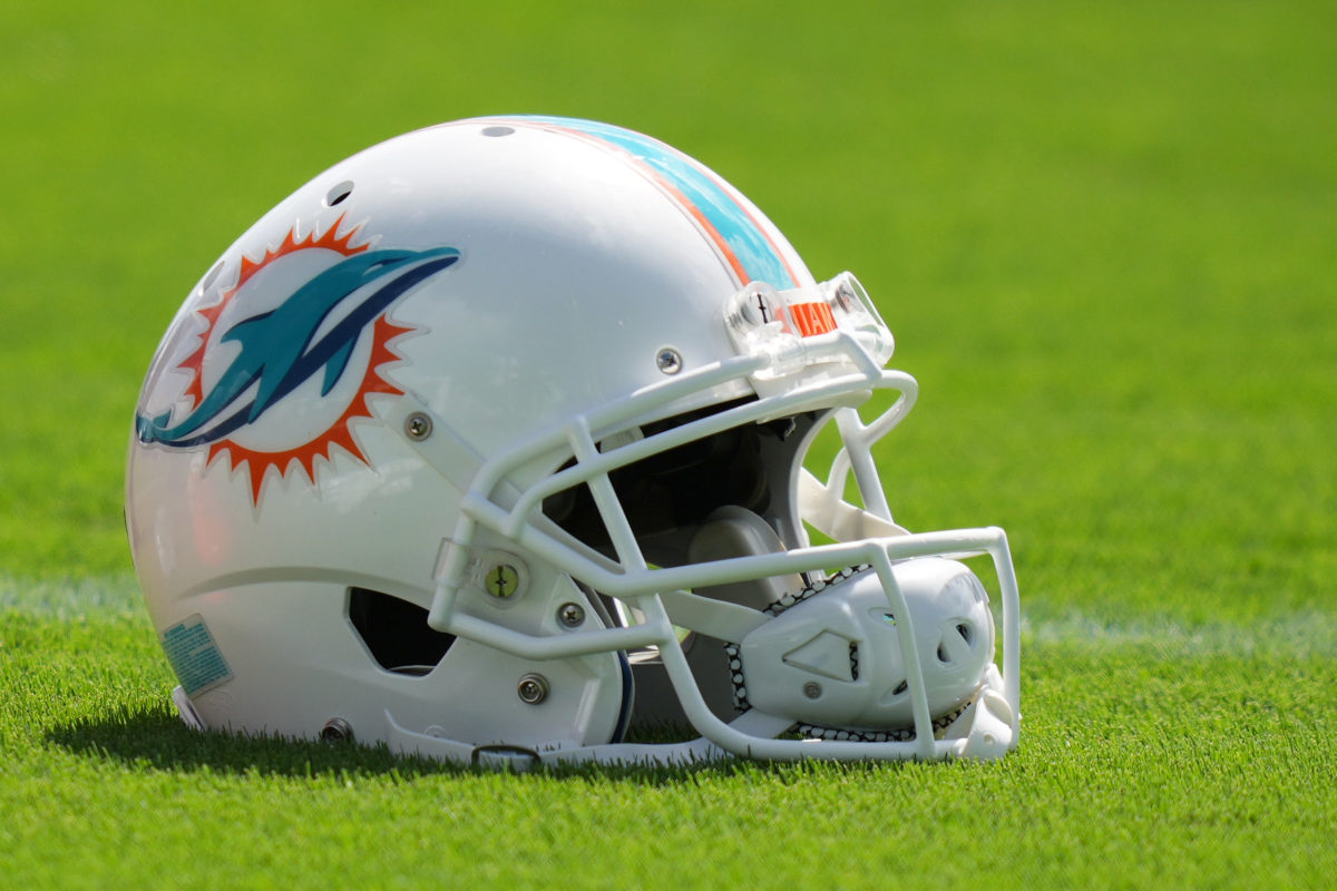 Finally! Miami Dolphins great receives highest honor