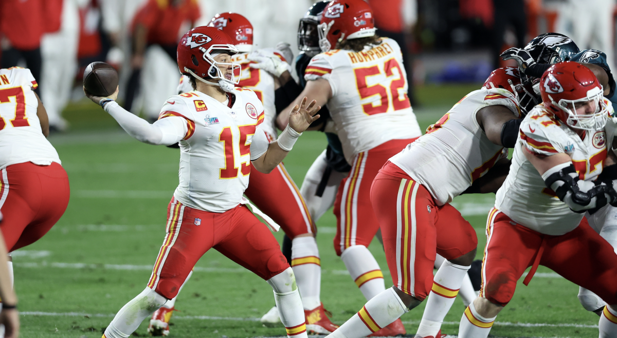 Patrick Mahomes made magic happen in Super Bowl despite teammates not ...
