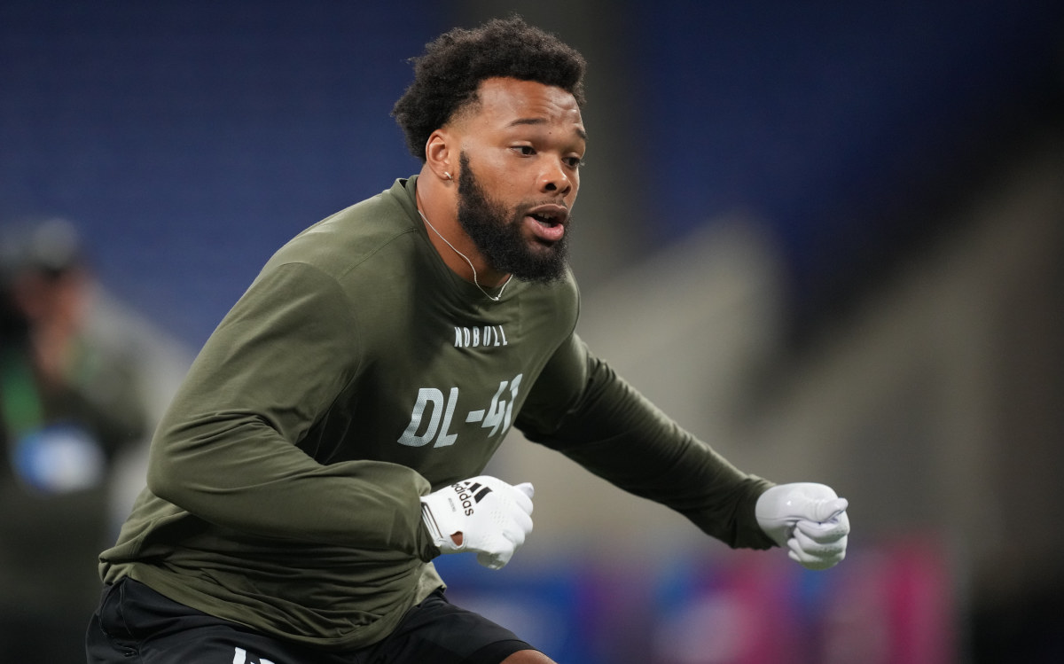 Tennessee Titans sign college football record holder to UDFA deal