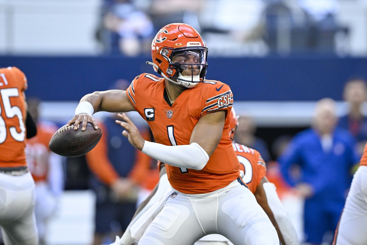 Justin Fields earned a massive compliment from NFC North rival