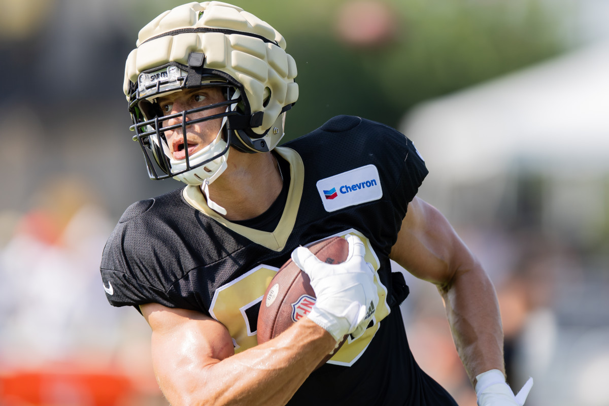 Jimmy Graham piloted his Saints comeback in more ways than one
