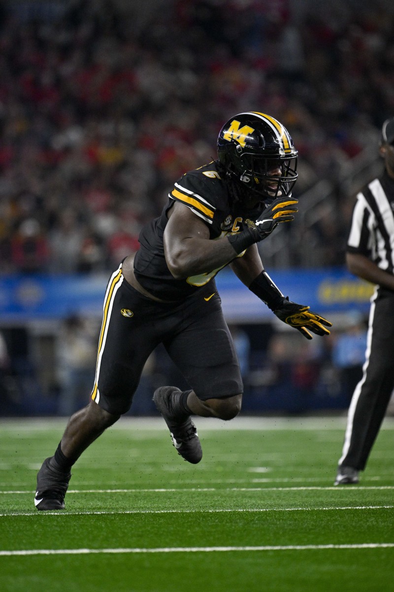 Missouri DL Darius Robinson has versatility to be a perfect fit for ...