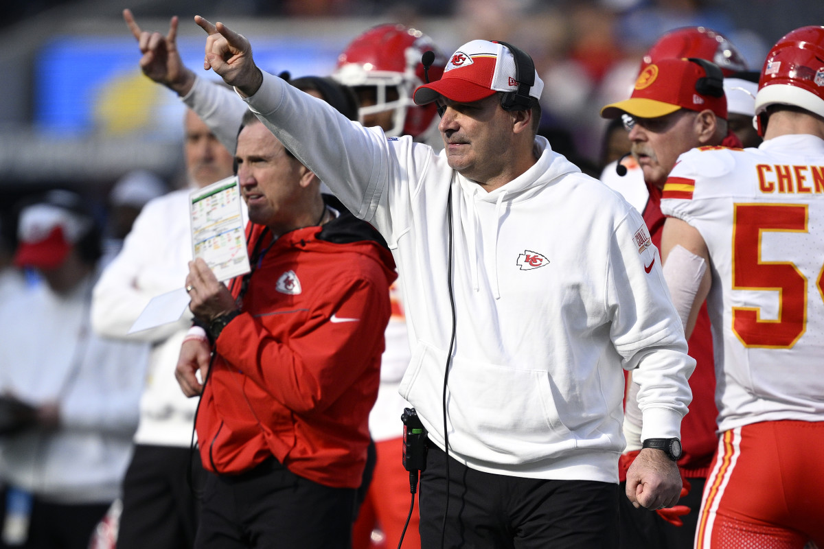 Chiefs sent DL coach Joe Cullen to run defensive line drills at LSU Pro Day