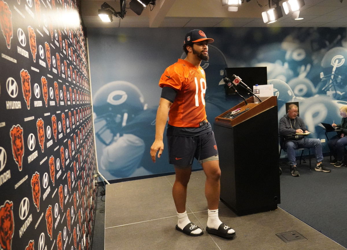 Bears sign entire draft class to rookie contracts prior to training ...