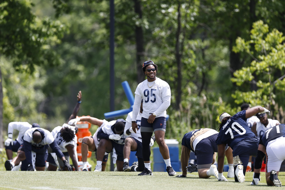 Bears veteran defensive end aiming to become more productive and ...