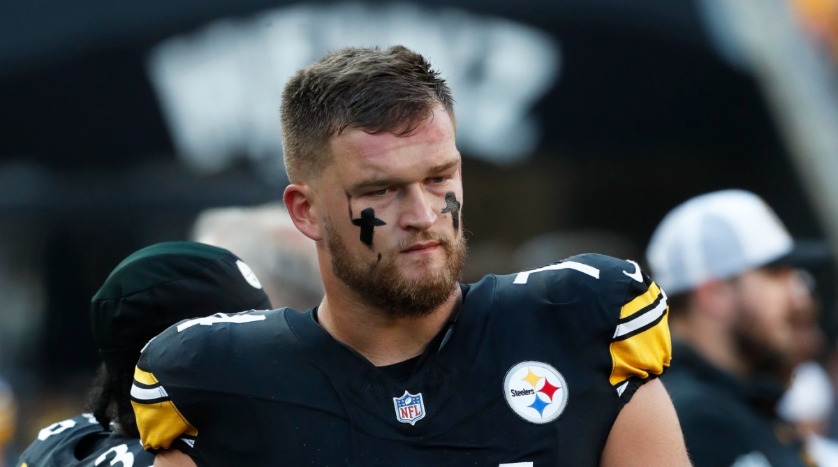 Steelers rookie sneaks his way onto the initial 53-man roster in a ...