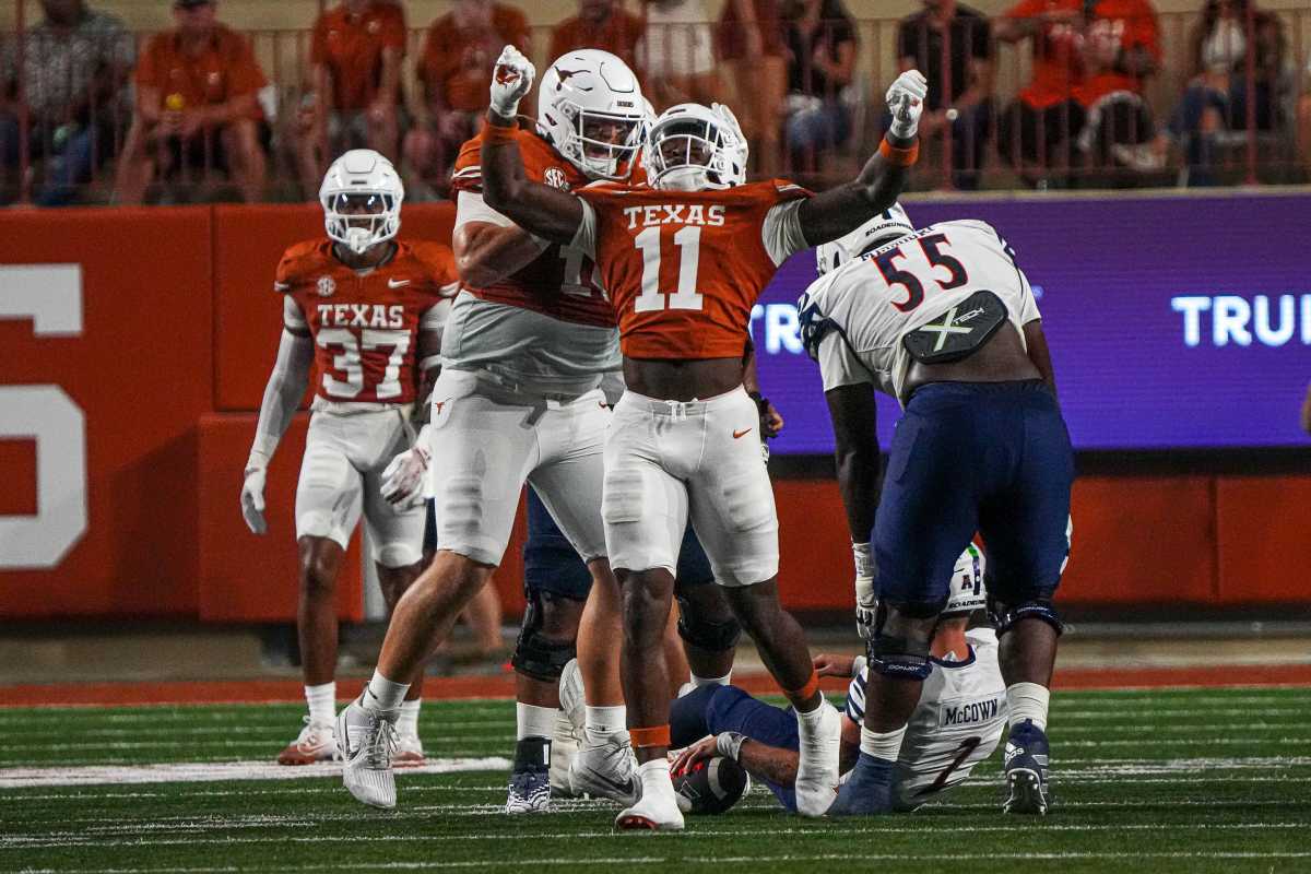 Texas freshman Colin Simmons becoming a huge part of the pass rush and ...