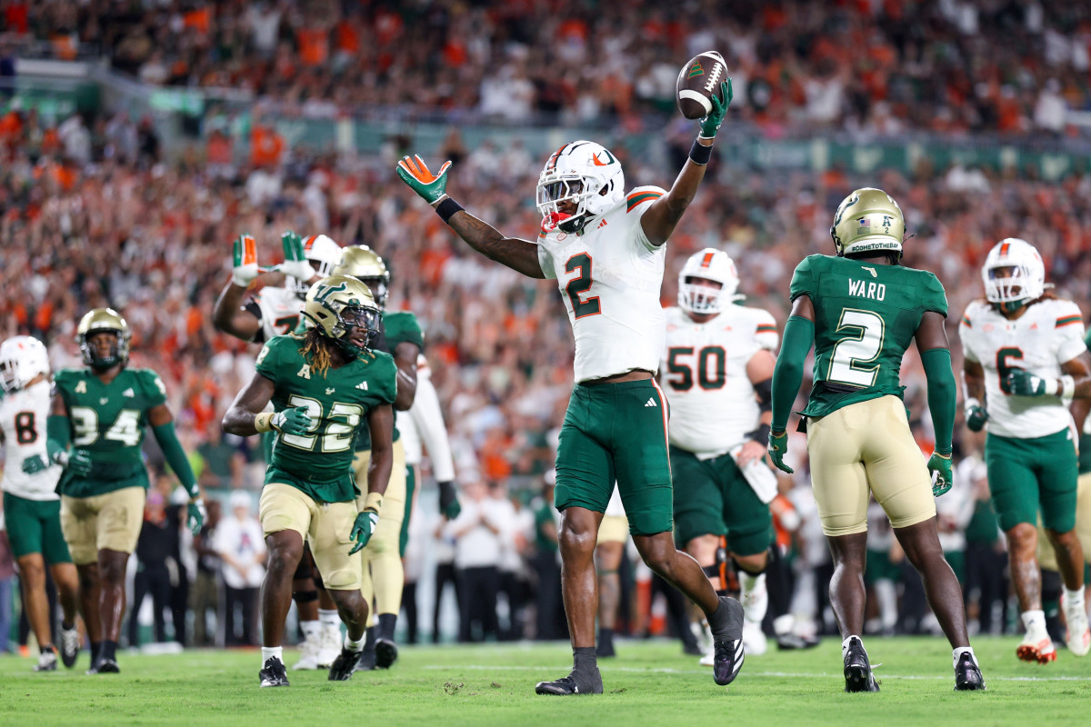 Miami Hurricanes punctuate thrashing of USF Bulls with an incredible ...