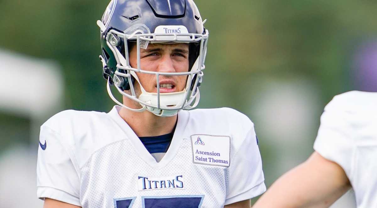 Titans WR Kyle Philips will reportedly miss 4-6 weeks with knee injury