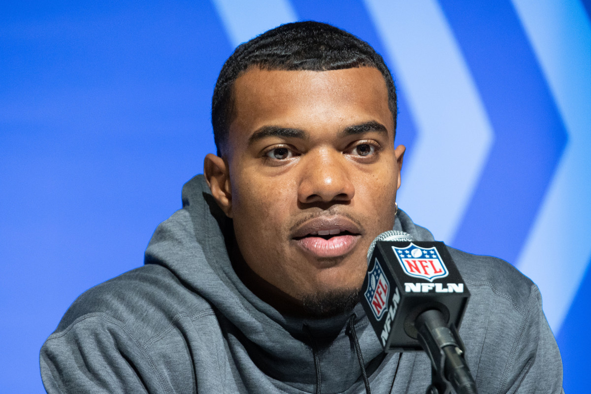 Former Dolphins TE Elijah Higgins claimed off waivers by the Cardinals