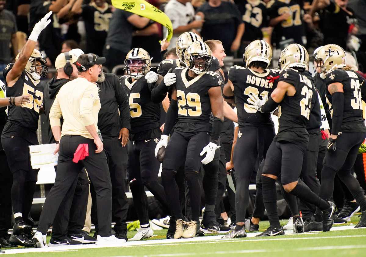 Saints CB Paulson Adebo added to Week 3 injury report with hamstring injury
