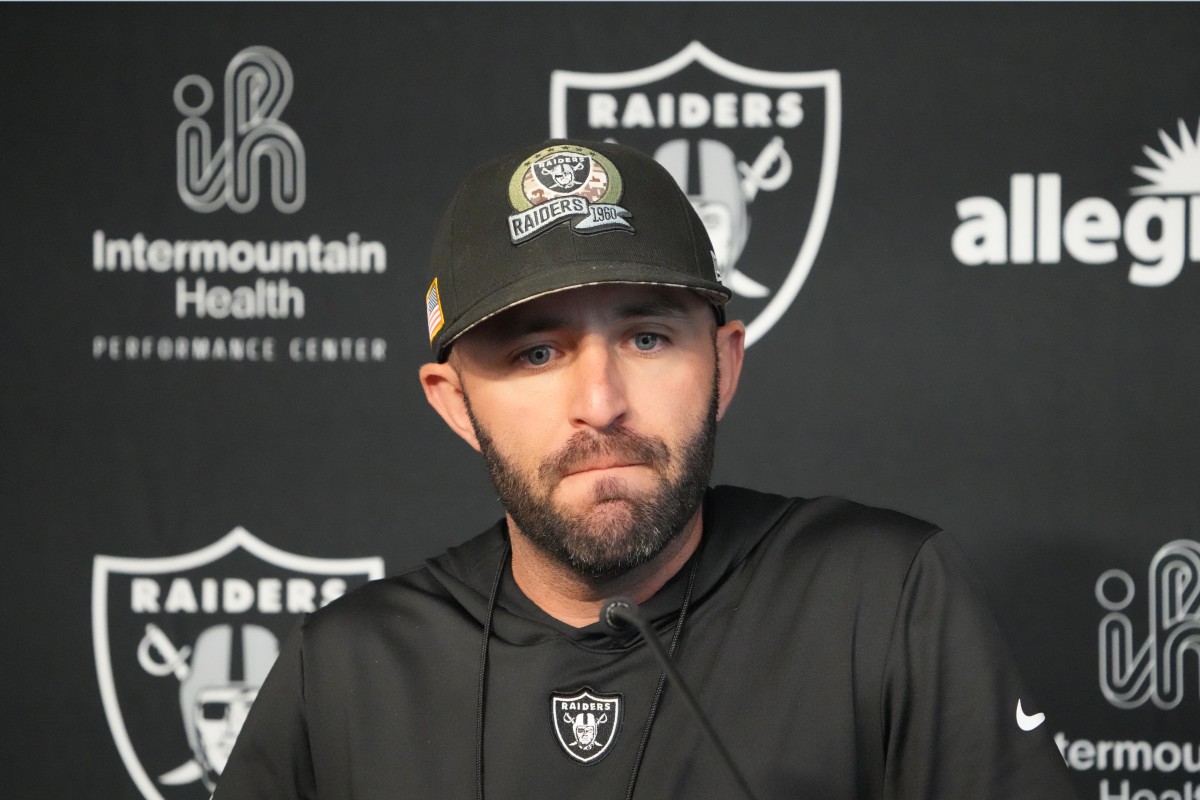 Raiders are promoting QBs coach Bo Hardegree to offensive coordinator