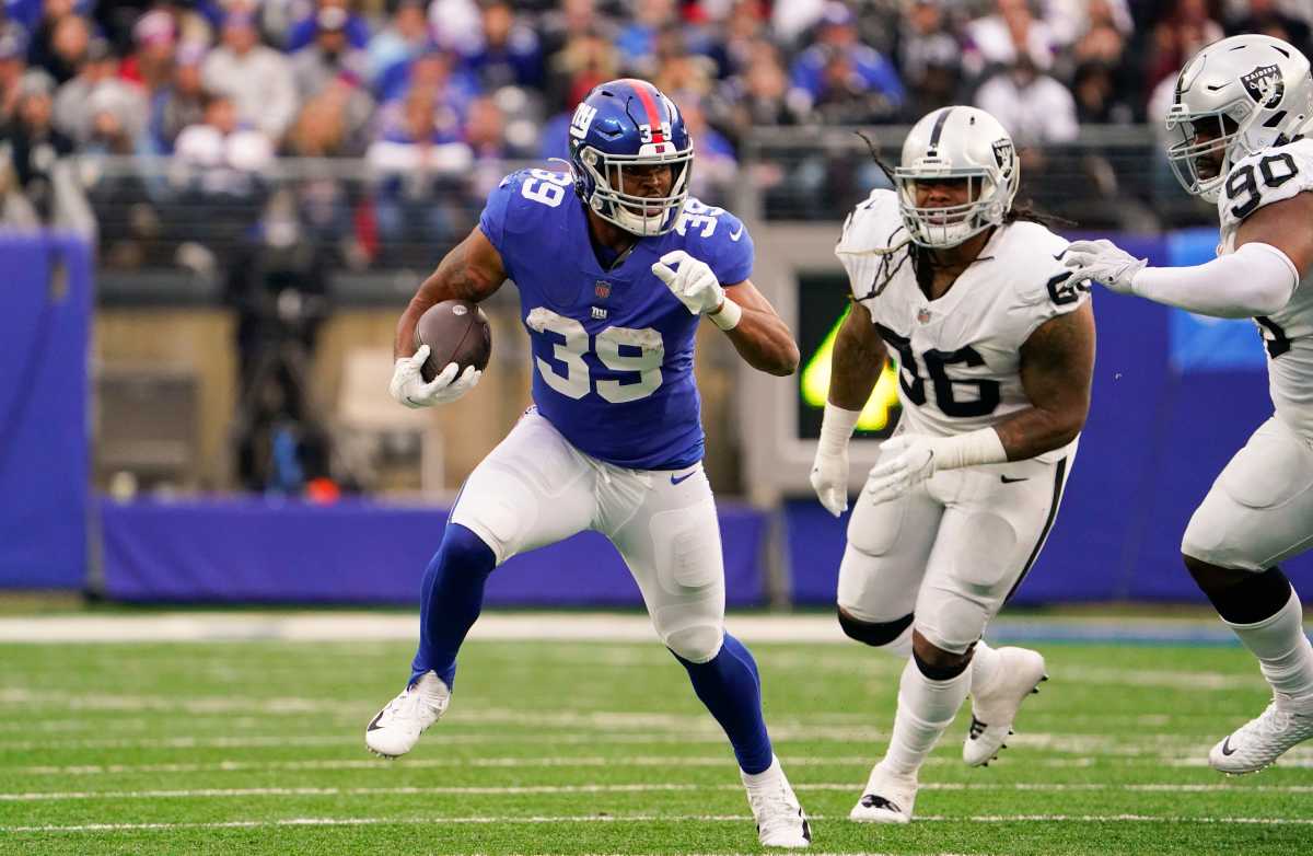How to watch and stream Raiders vs. Giants in Week 9