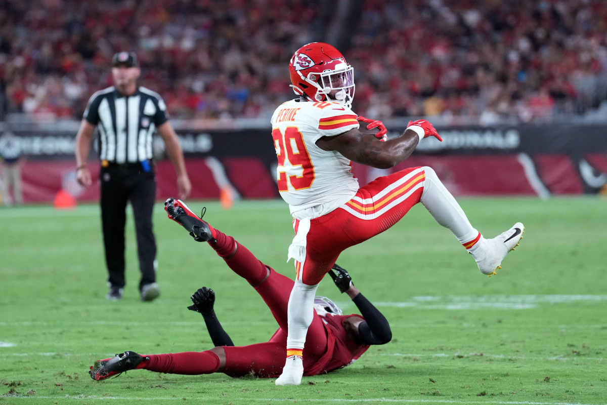Kansas City Chiefs make key roster move ahead of Week 9 vs. Miami Dolphins
