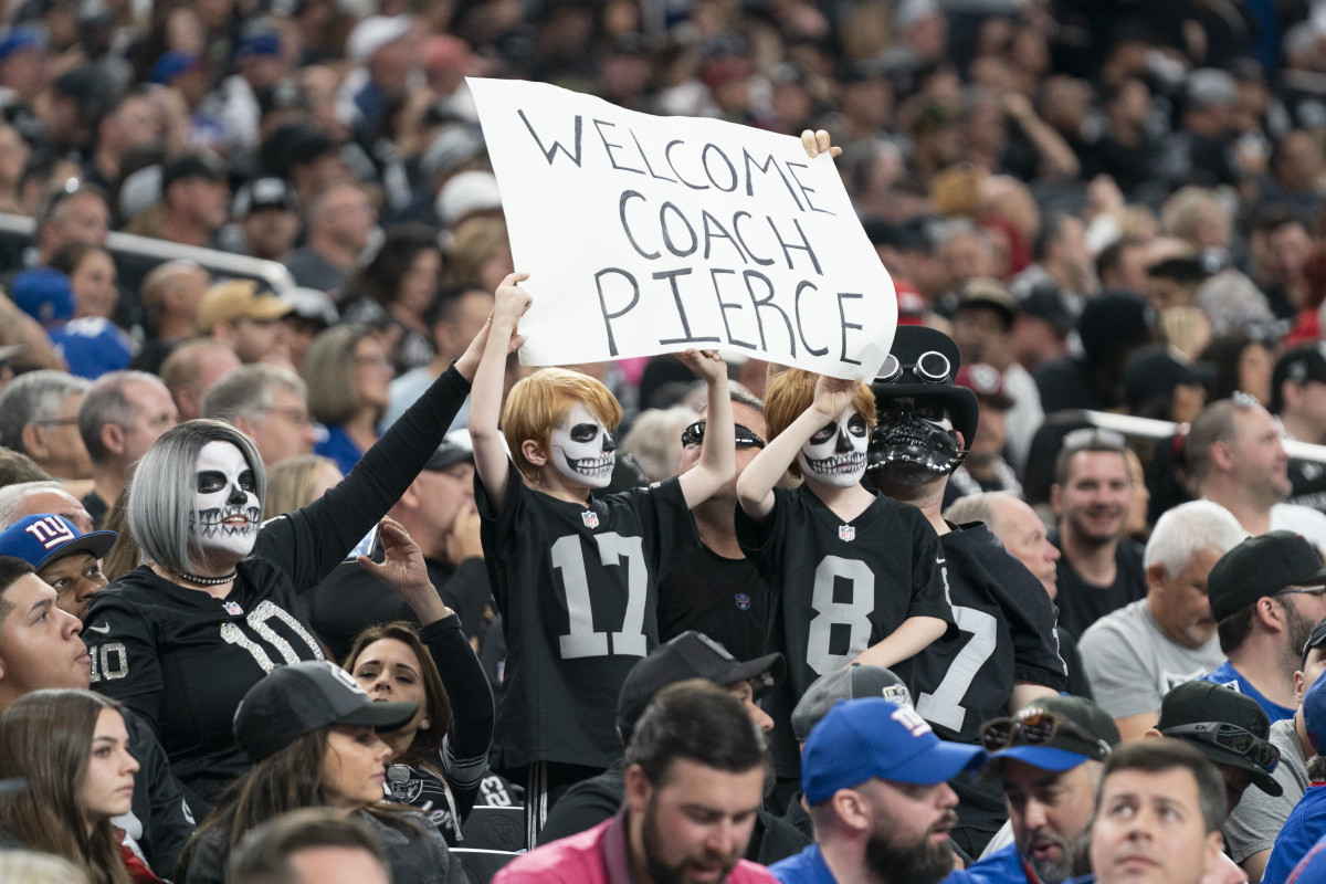 Raiders fans are doing better about home attendance this time vs. Jets