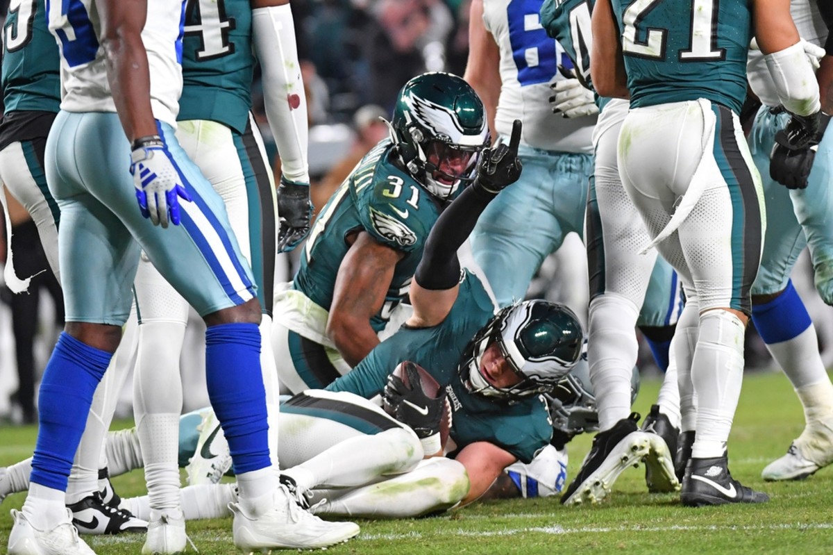 Eagles fans receive much-needed injury update on missing secondary piece