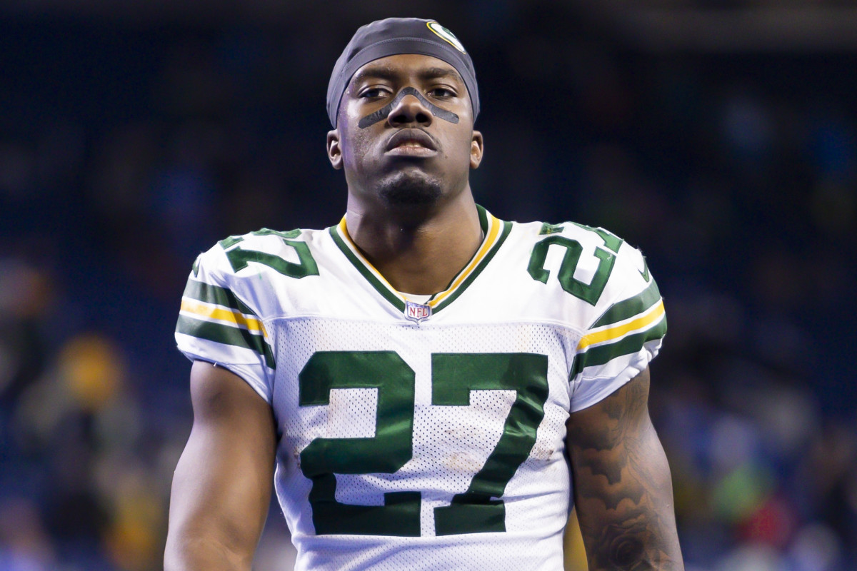 Packers called RB Patrick Taylor during halftime of the Chargers game