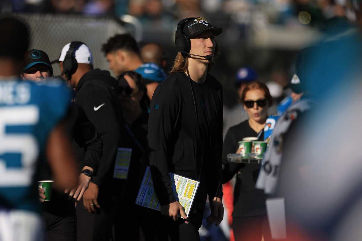 Jaguars' Trevor Lawrence gives an update on his injury