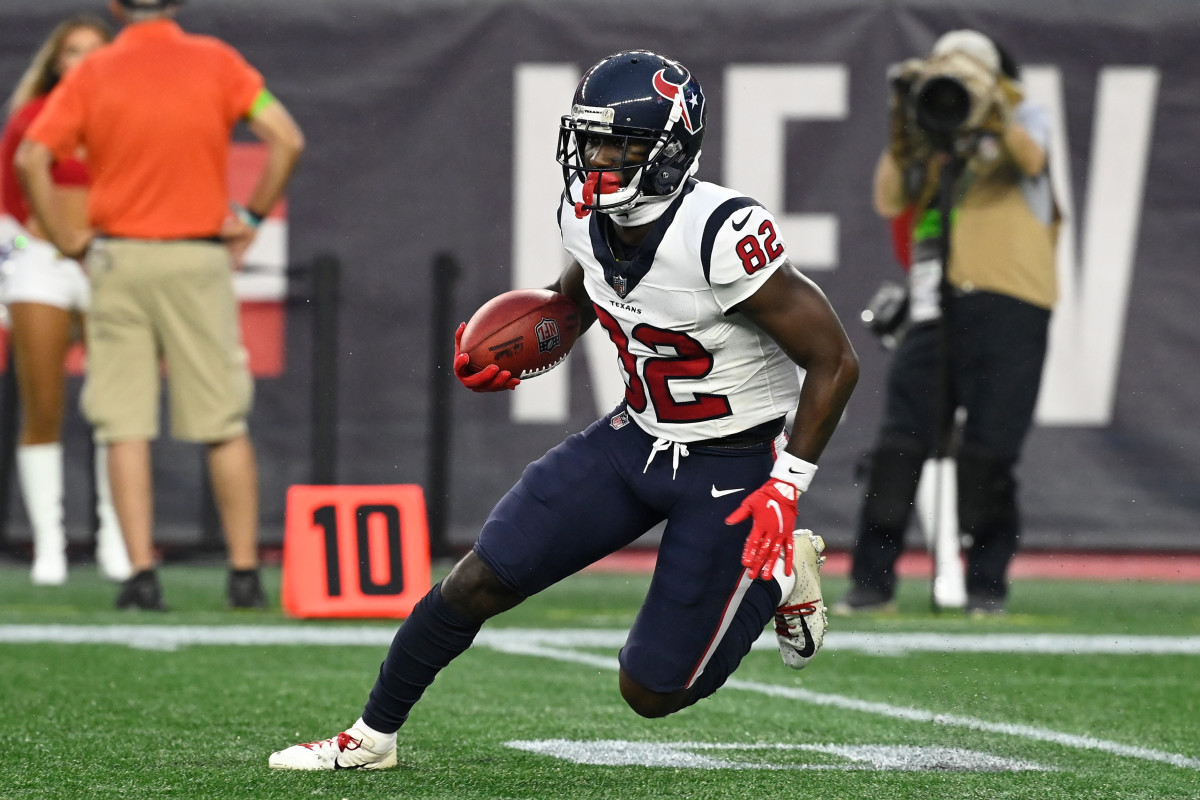 Texans sign Steven Sims to the active roster from the practice squad