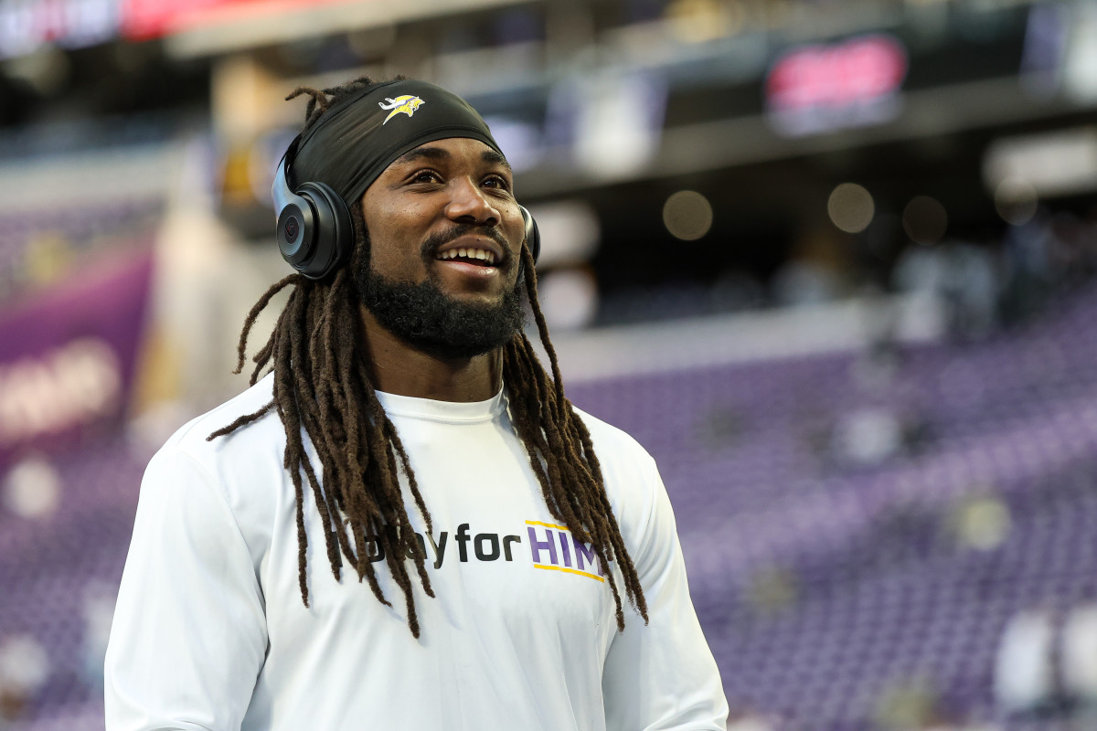 Ravens sign Dalvin Cook to 53-man roster