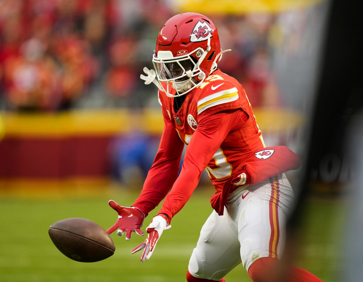 Chiefs make late additions to injury report ahead of Bills playoff game