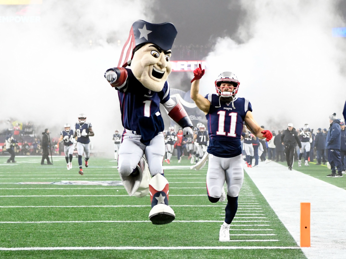 New England Patriots announce team Hall of Fame finalists