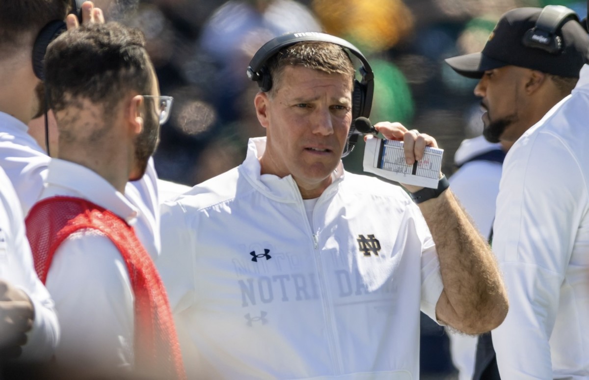 Son of former NFL Hall of Famer shockingly leaves Notre Dame to test ...