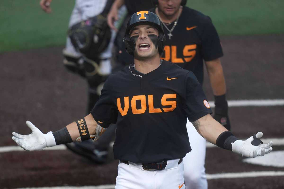 Tennessee baseball star Andrew Fischer sends a message to Vol fans ...