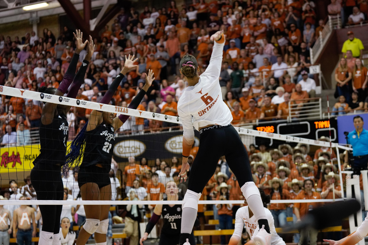 Jerritt Elliott reveals his thoughts about Longhorns’ path to a third ...