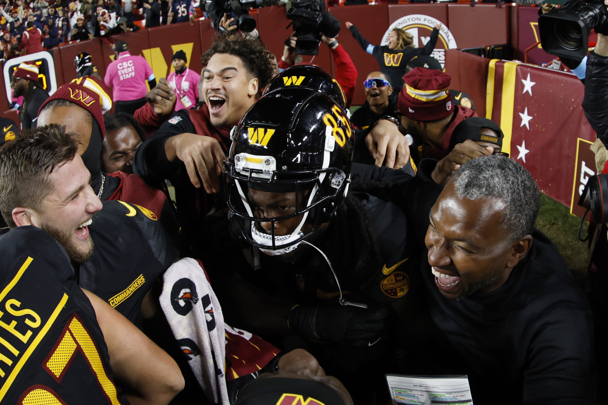 Commanders are the true definition of a "whole team" and it's going to ...