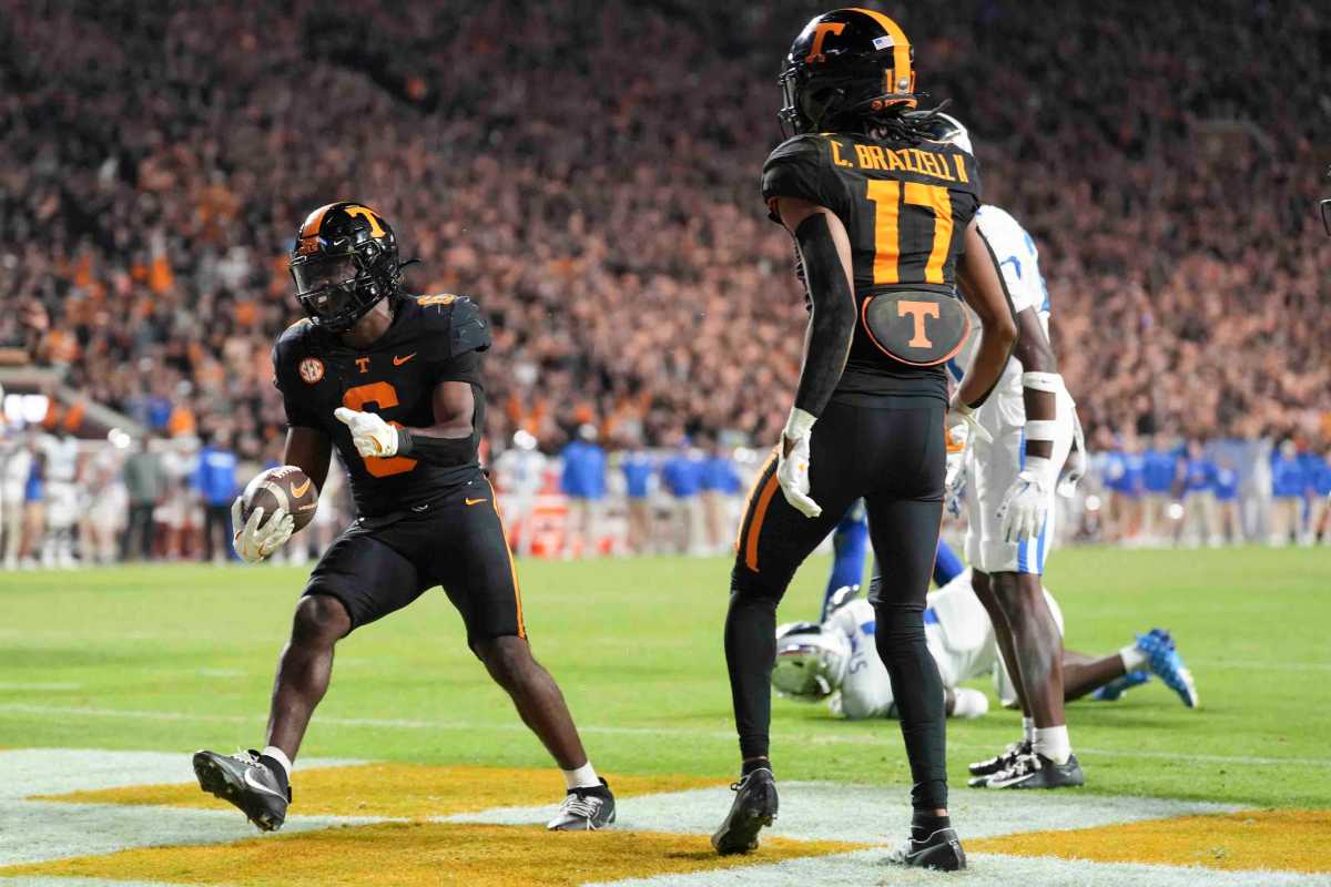 Tennessee Vols' Dylan Sampson poised to leapfrog two Heisman Trophy ...
