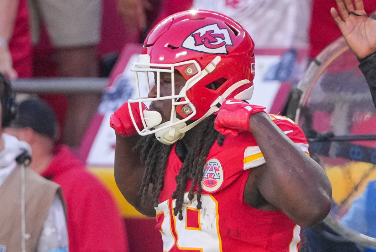 Chiefs RB Kareem Hunt envisions a familiar and potent one-two punch ...