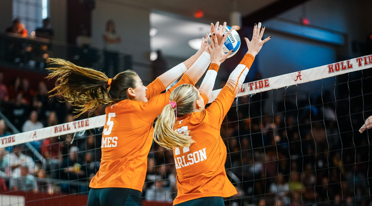 This Texas volleyball star is back on track as Longhorns pound Auburn ...