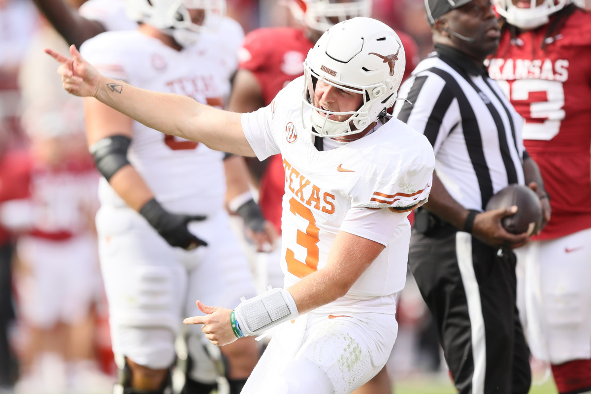 Texas QB Quinn Ewers remains in full command despite some Longhorns ...