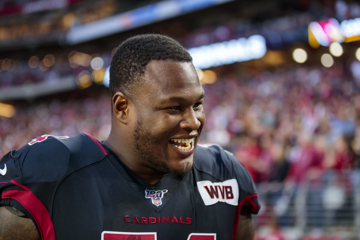 New Chiefs LT D.J. Humphries assigned a jersey number he's well ...