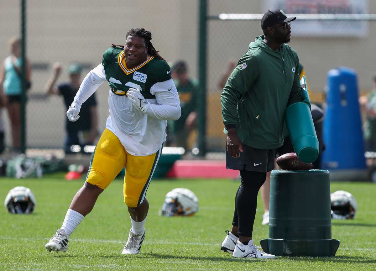 Packers lose defensive player to a divisional rival in unexpected fashion