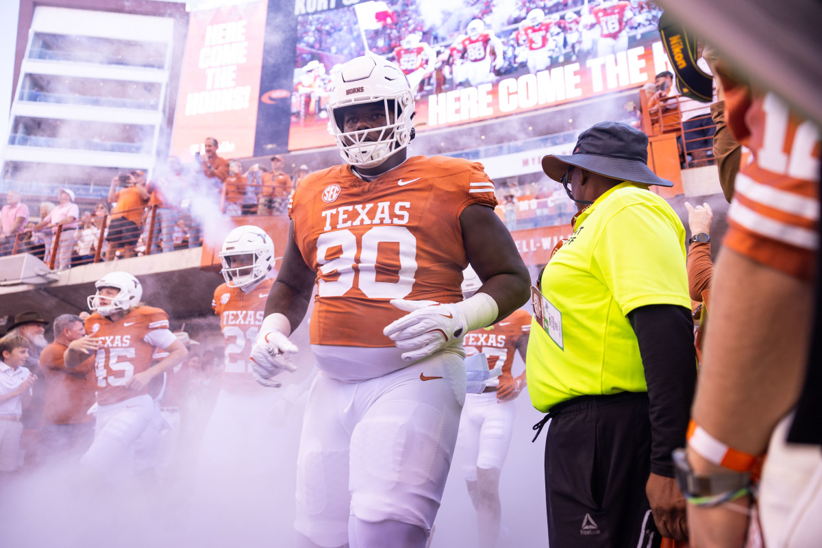 Another Longhorns defensive lineman goes into the transfer portal ... Another Longhorns defensive lineman goes into the transfer portal ...