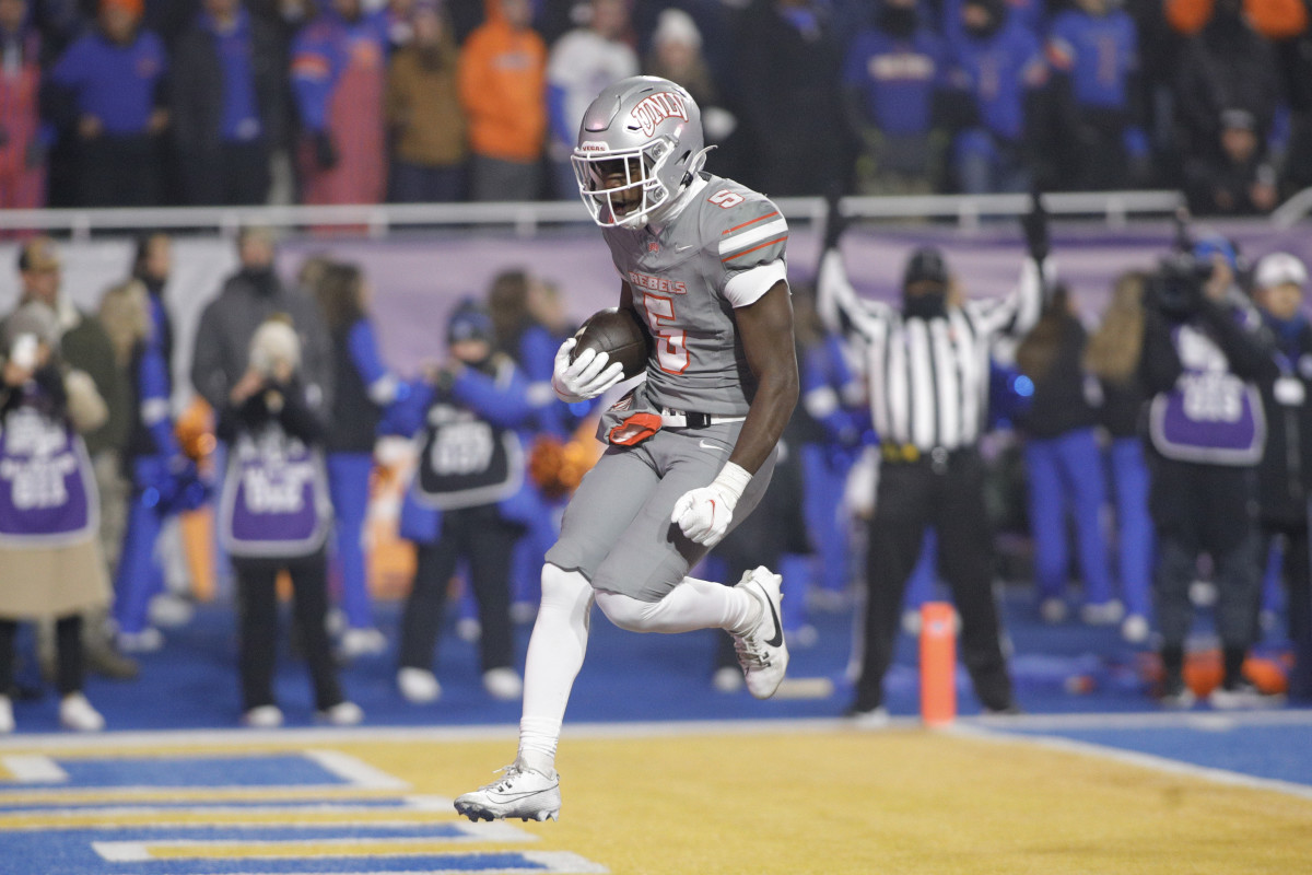 LA Bowl Preview: California Golden Bears vs UNLV Rebels Breakdown, Odds ...