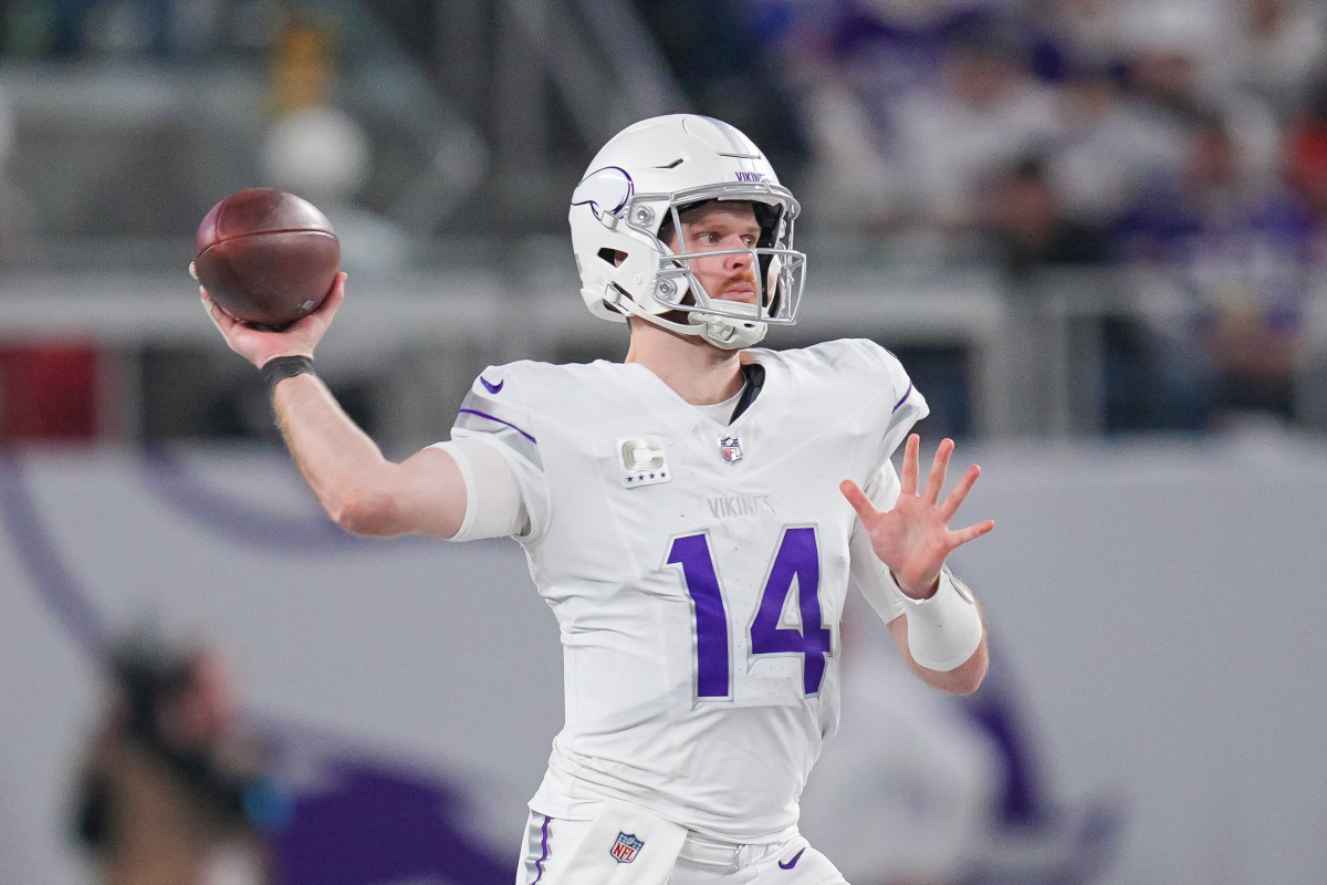 Sam Darnold continues to make Vikings' decision difficult with latest ...