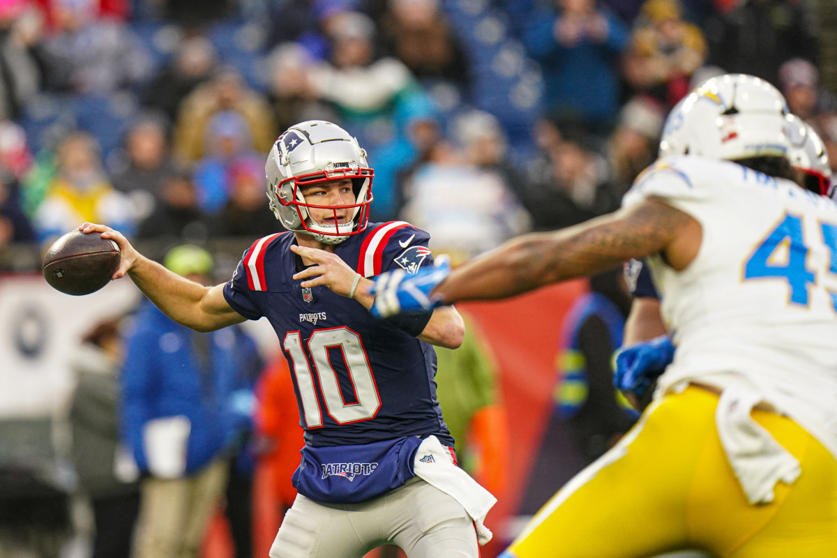 Drake Maye shows on big Patriots' play a skill that is not common for ...