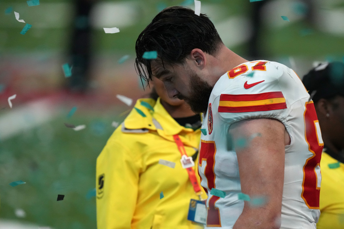 Travis Kelce's official deadline to make retirement decision is fast approaching after Chiefs ...