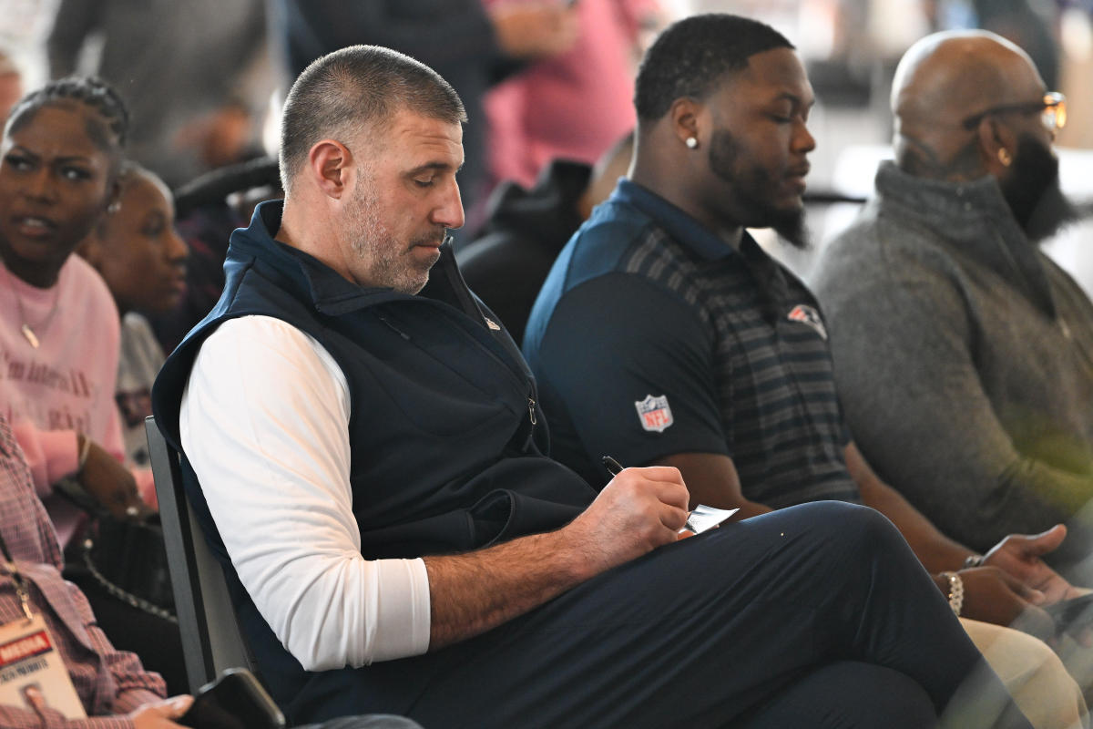 Patriots head coach Mike Vrabel weighs in on the team's need at the ...