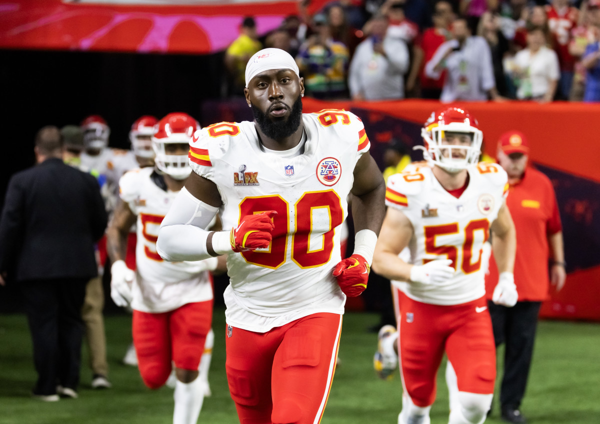 Chiefs' Charles Omenihu has a candid reaction to his return to Kansas City after officially ...