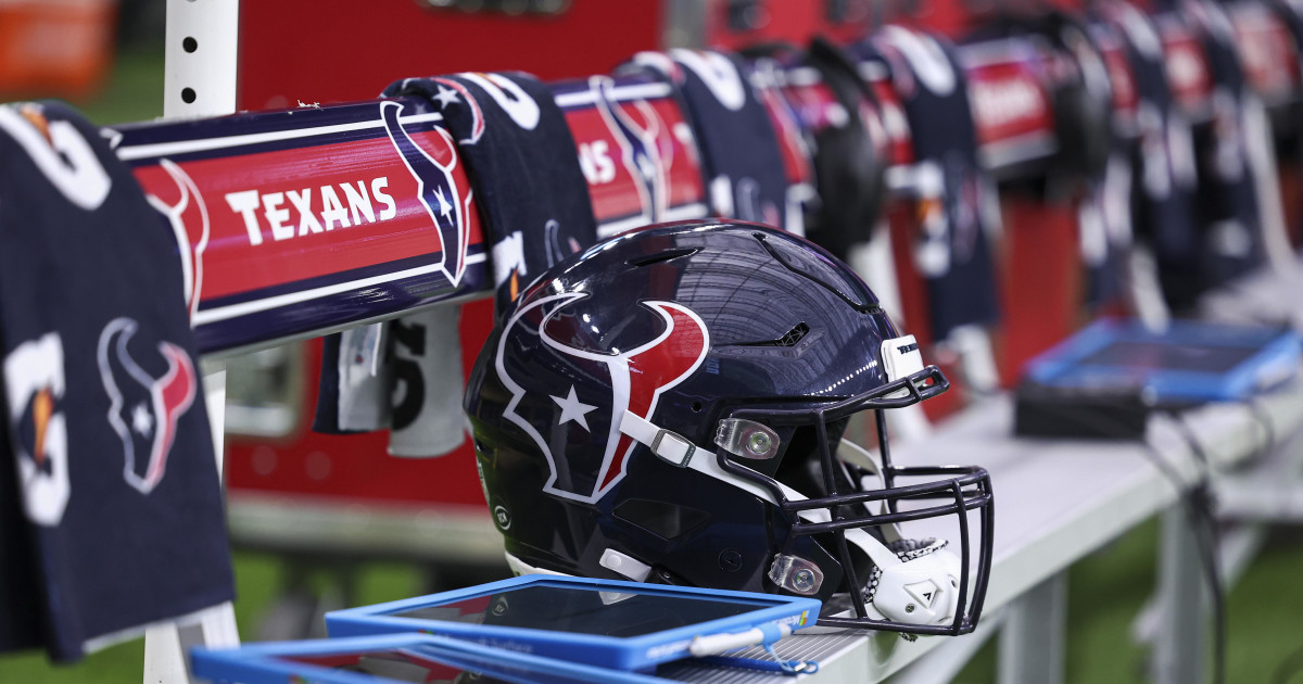 Texans claim potential special teams ace from division rival - A to Z ...